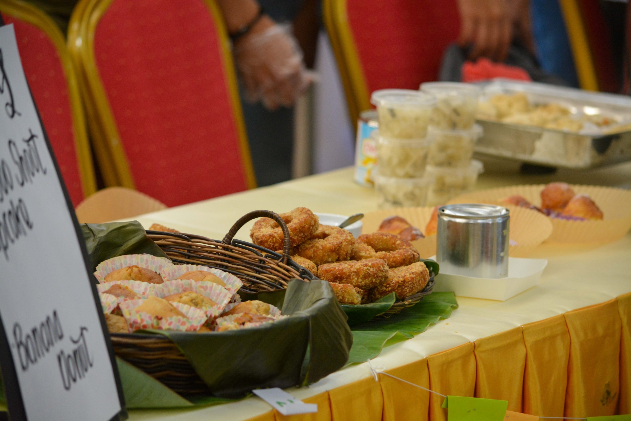 BSHM students conduct EntrePinoy selling and showcase activity - Carlos ...